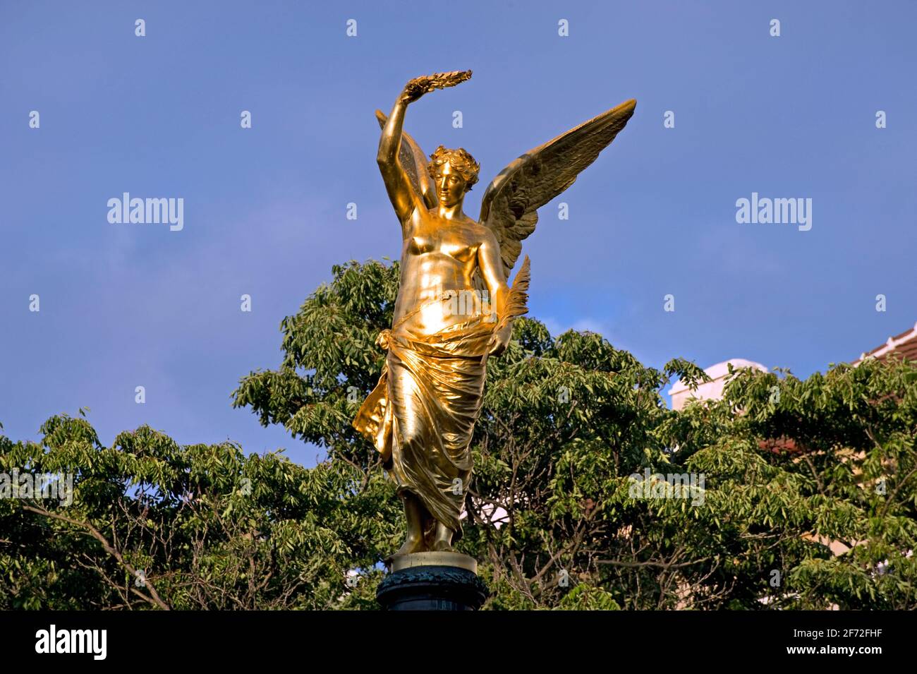 Victoria the goddess of victory hi-res stock photography and images - Alamy