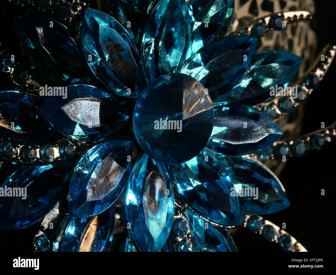 Abstract Macro Photography droplets, glass and metal Stock Photo - Alamy