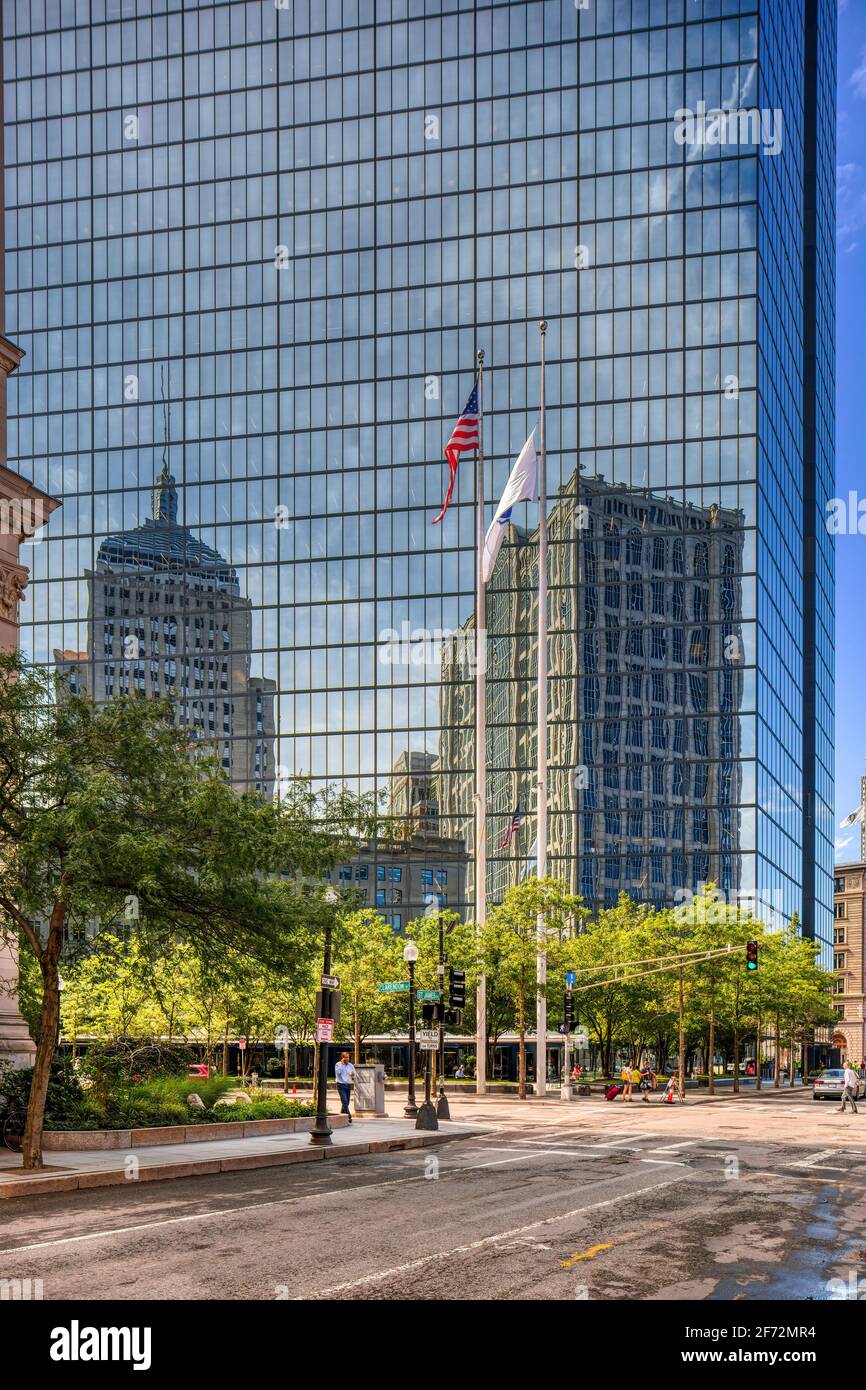 200 Clarendon Street, aka John Hancock Tower, reflects all around it ...