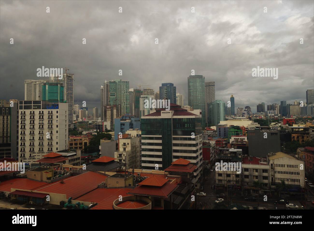 Metro manila avenue makati hi-res stock photography and images - Alamy