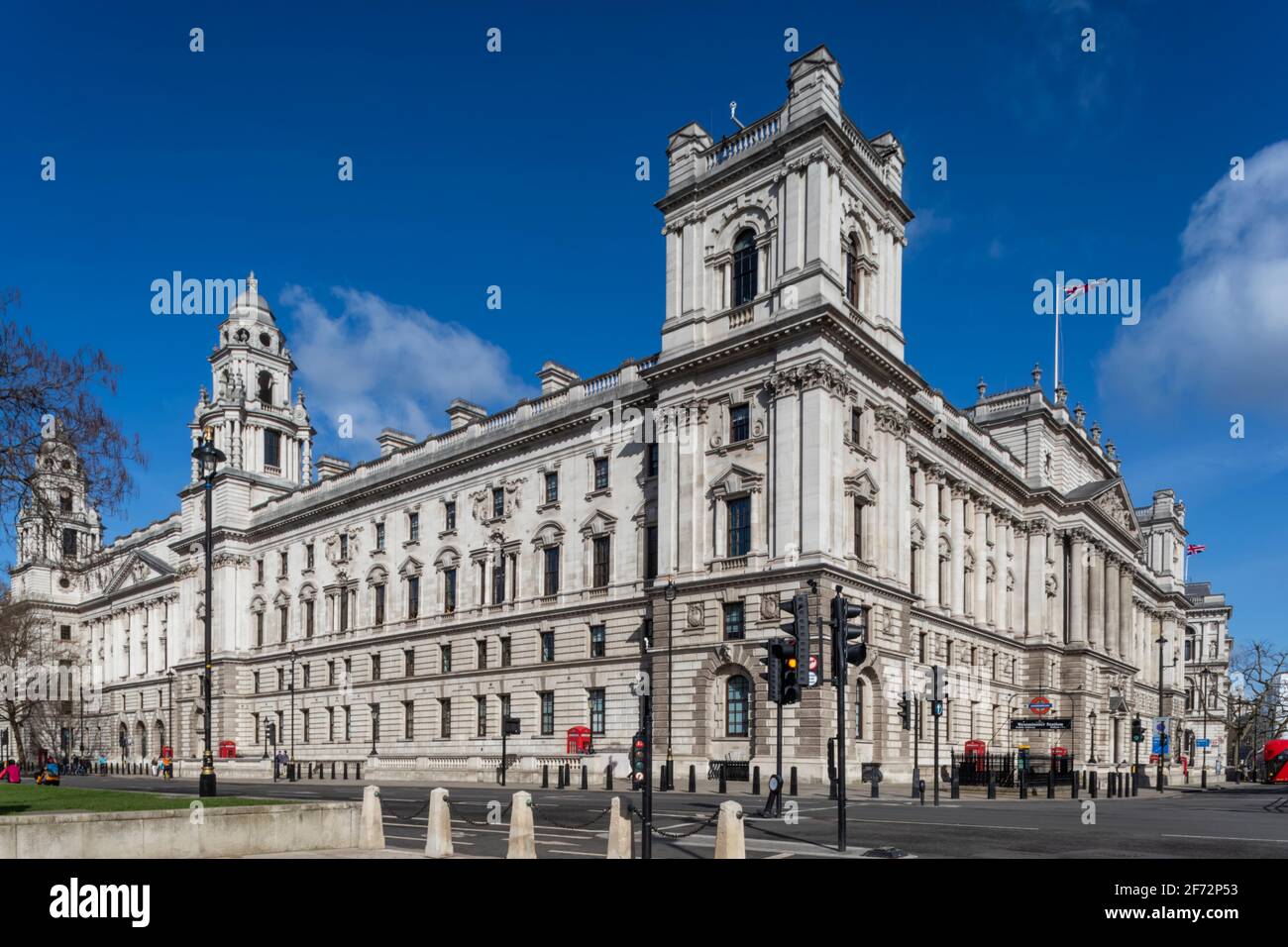 Hm treasury building hi-res stock photography and images - Alamy