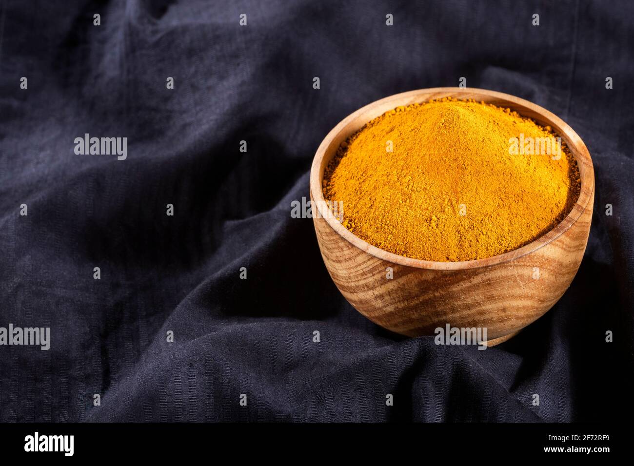 Curcuma longa - Organic Turmeric Powder Stock Photo - Alamy