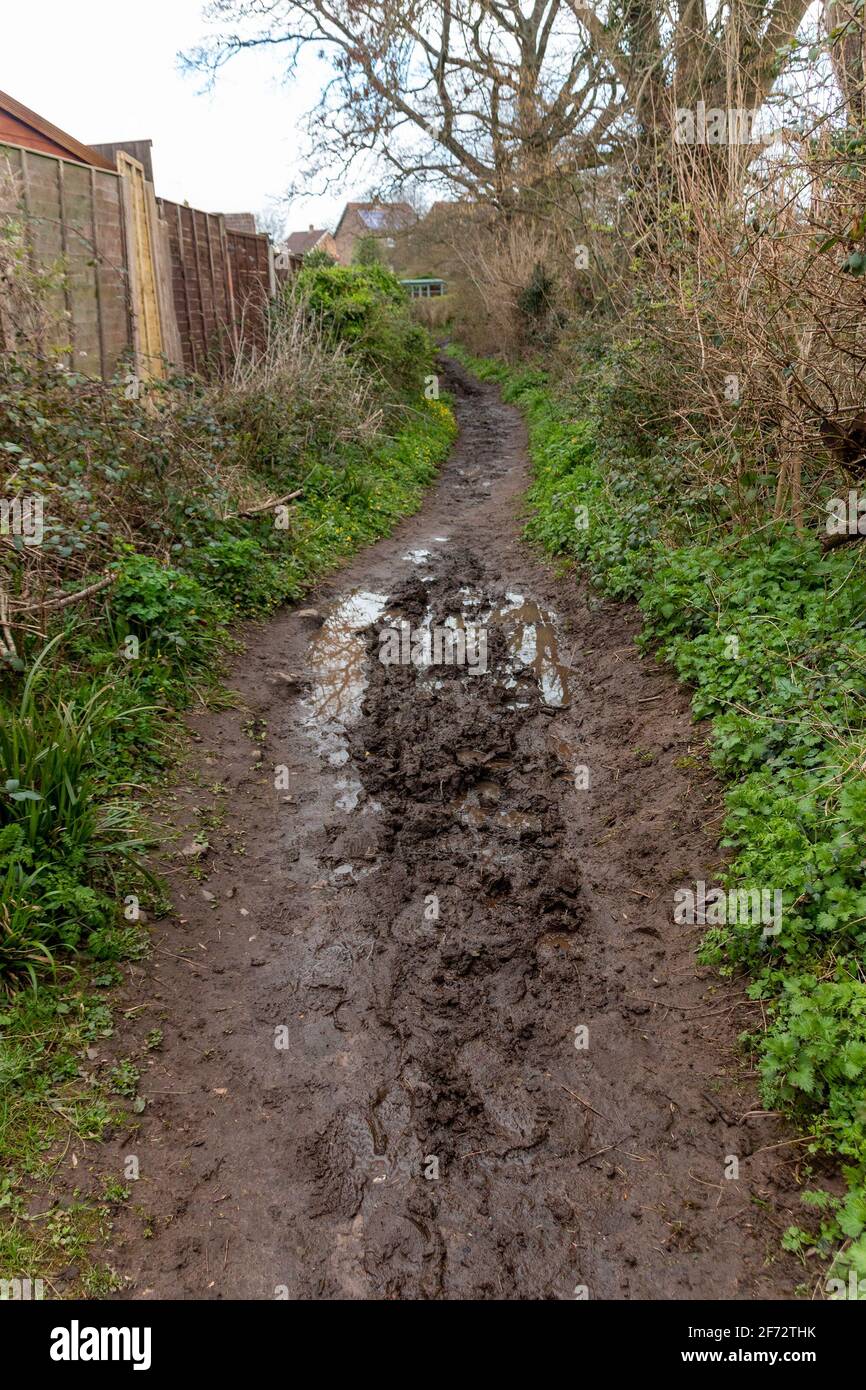 Muddy path town hi-res stock photography and images - Alamy