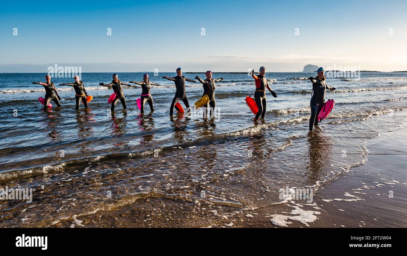Women in wetsuits hi-res stock photography and images - Alamy
