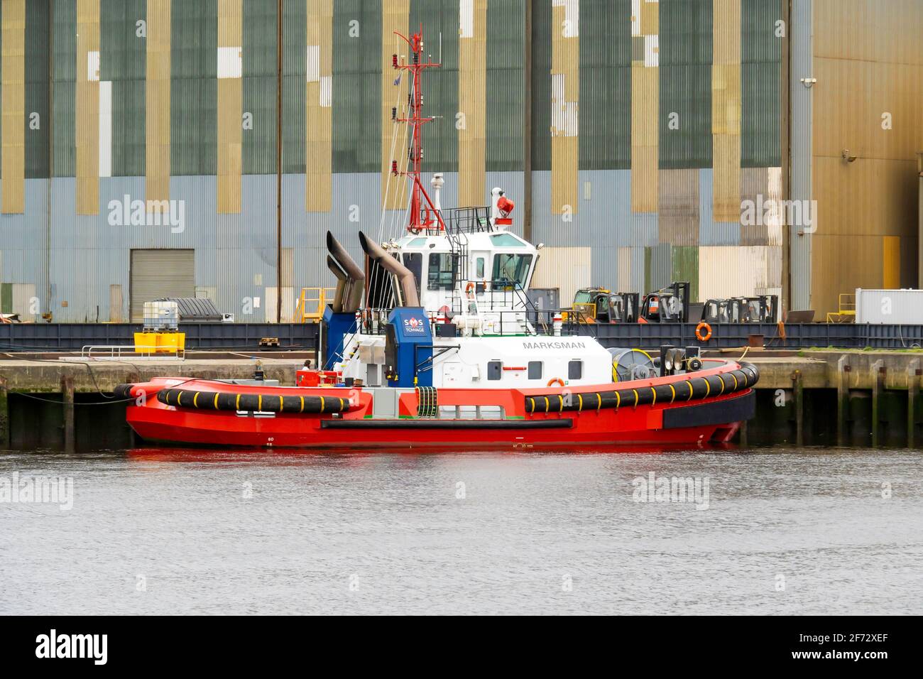 Harbor tug hi-res stock photography and images - Alamy