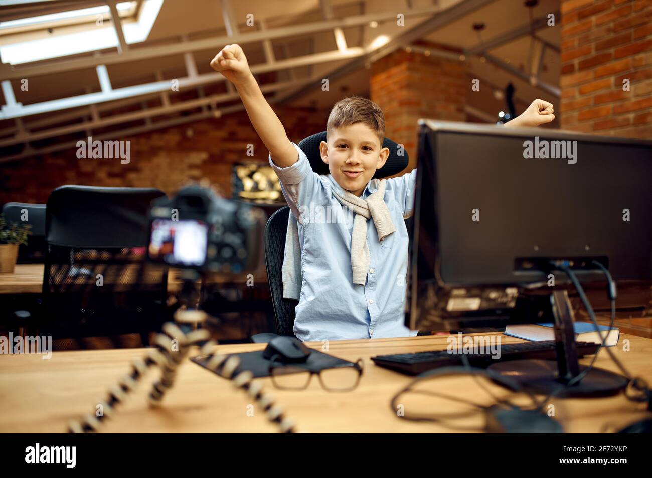 Boy vlogger hi-res stock photography and images - Alamy