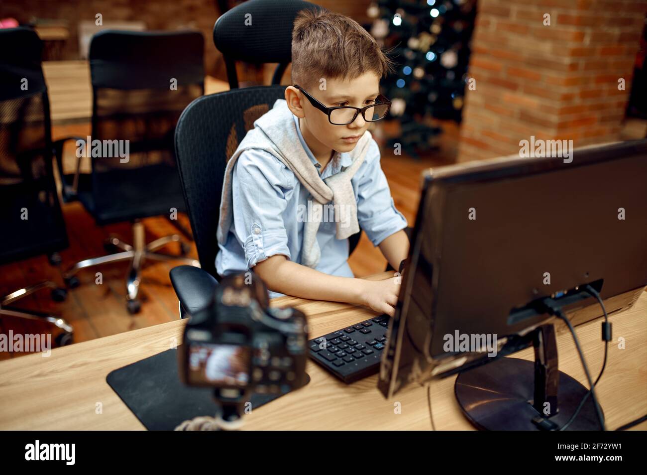 Boy vlogger hi-res stock photography and images - Alamy