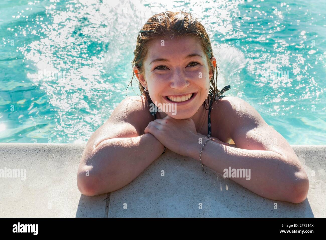 Head shot pool hi-res stock photography and images - Alamy