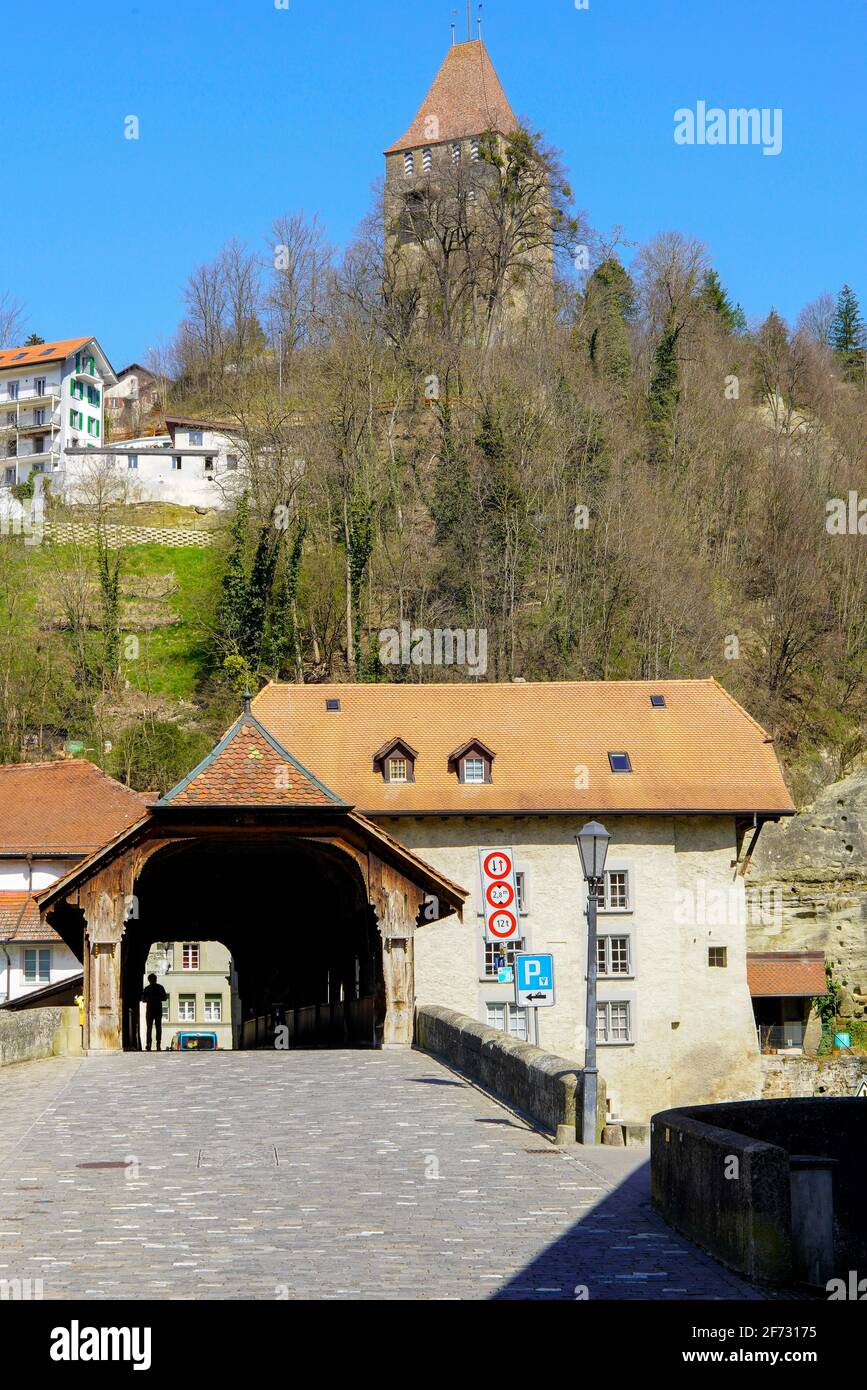 Trough house bridge hi-res stock photography and images - Alamy