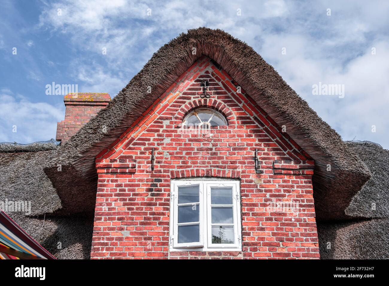 Frisian house with thatched roof, Keitum, Sylt, North Frisia, Schleswig ...