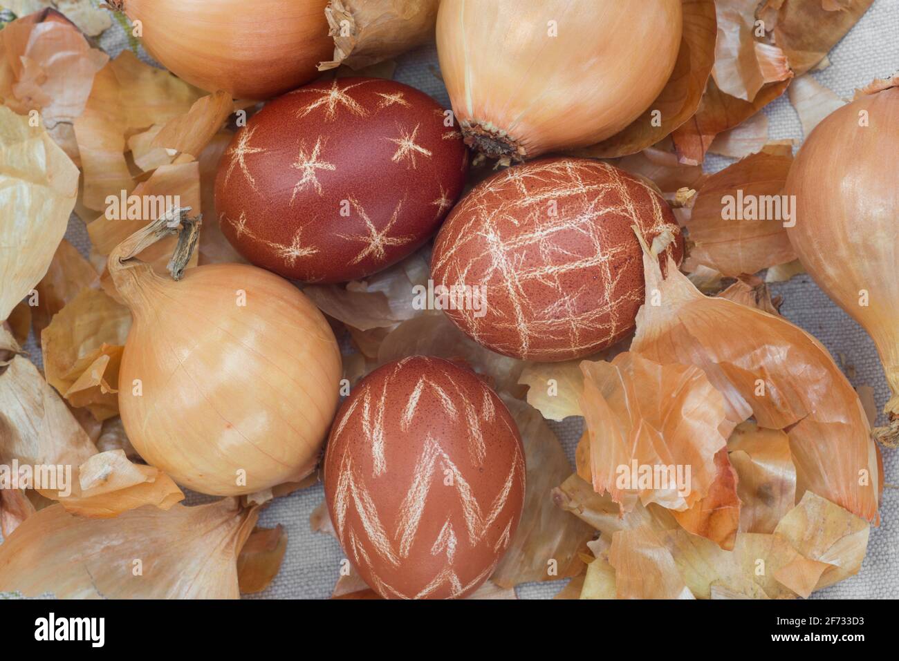 Onion shells hi-res stock photography and images - Alamy