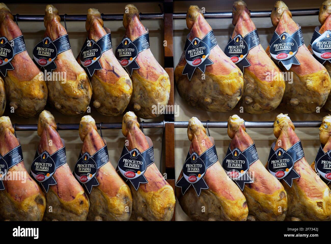Italian ham prosciutto italy hi-res stock photography and images - Alamy