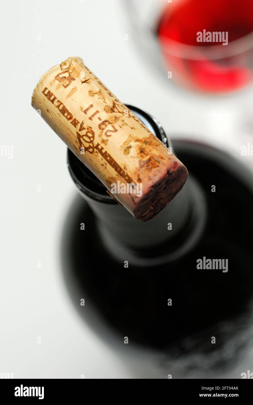 Wine cork alcohol hi-res stock photography and images - Alamy