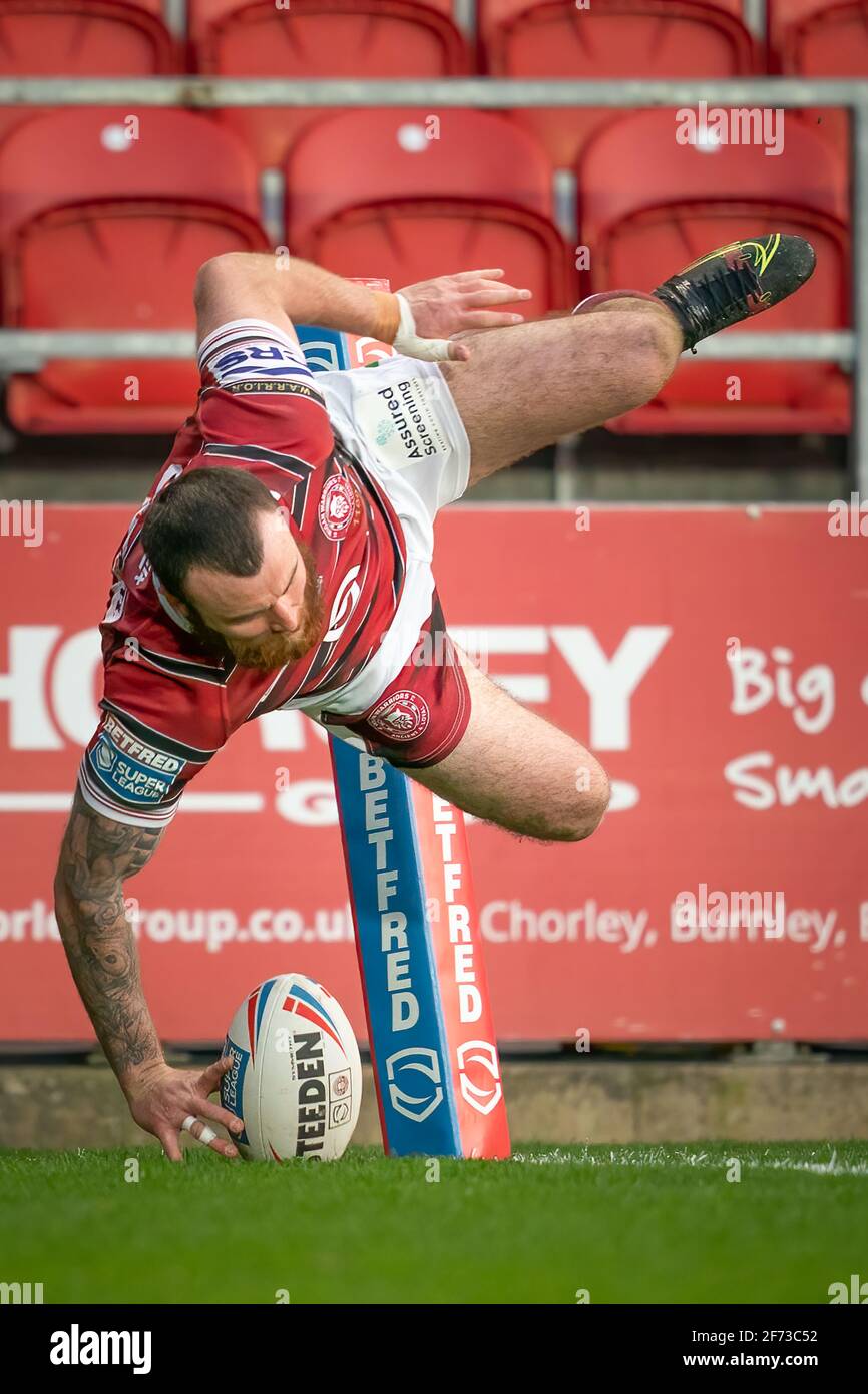 Wigan Warriors vs Wakefield Trinity Wigan Warriors's Jake Bibby scores ...