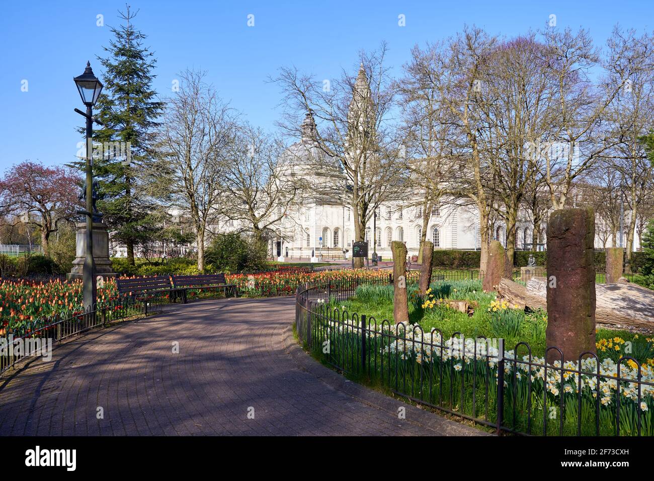 Cardiff city hall gardens hi-res stock photography and images - Alamy