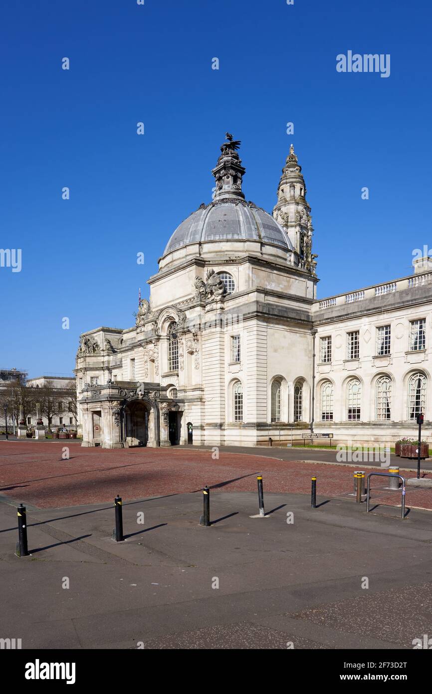 Cardiff civic centre hi-res stock photography and images - Alamy