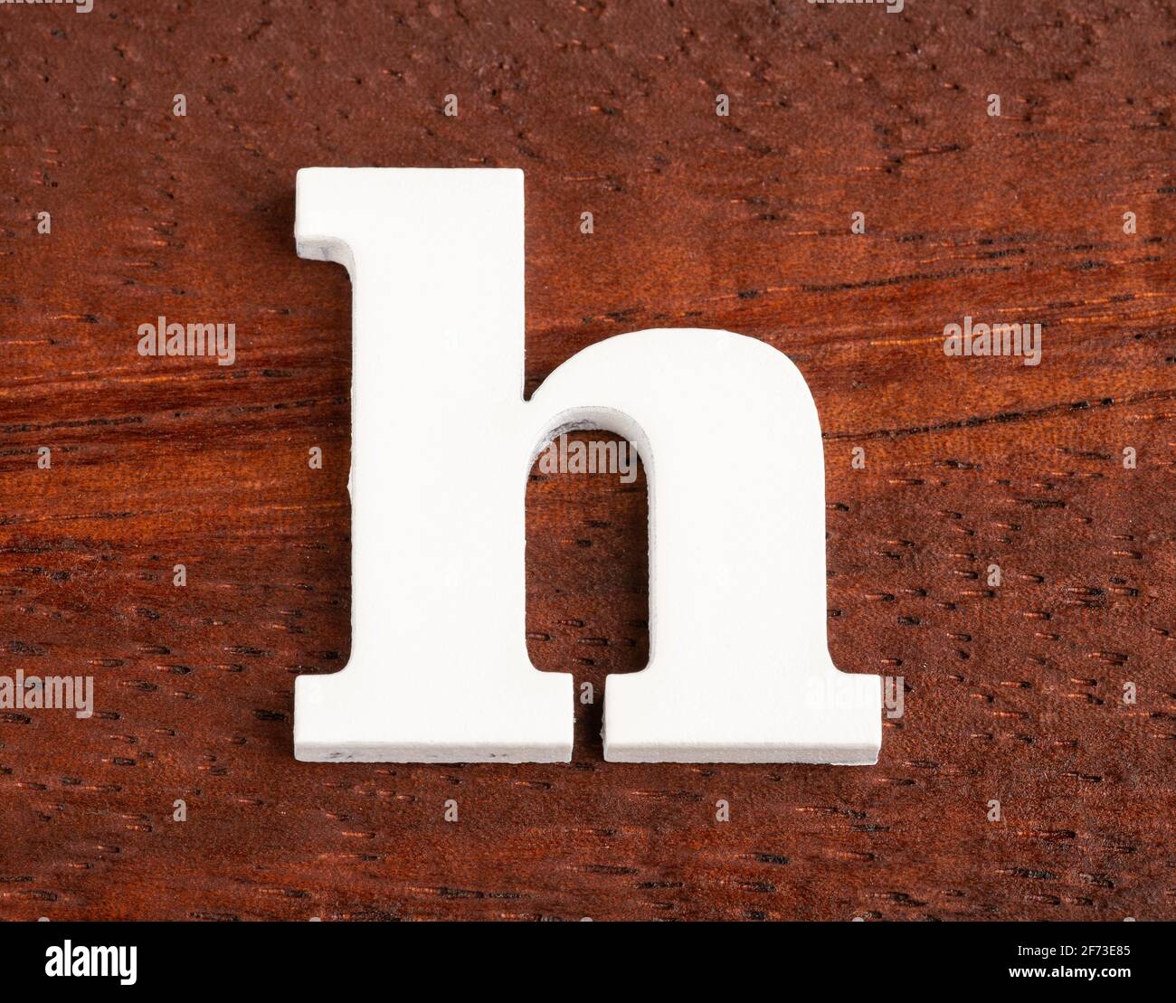 h - lowercase letter. Piece in wood Stock Photo - Alamy
