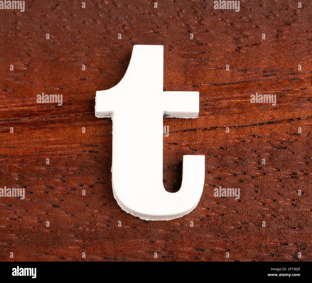 Letter t lowercase hi-res stock photography and images - Alamy