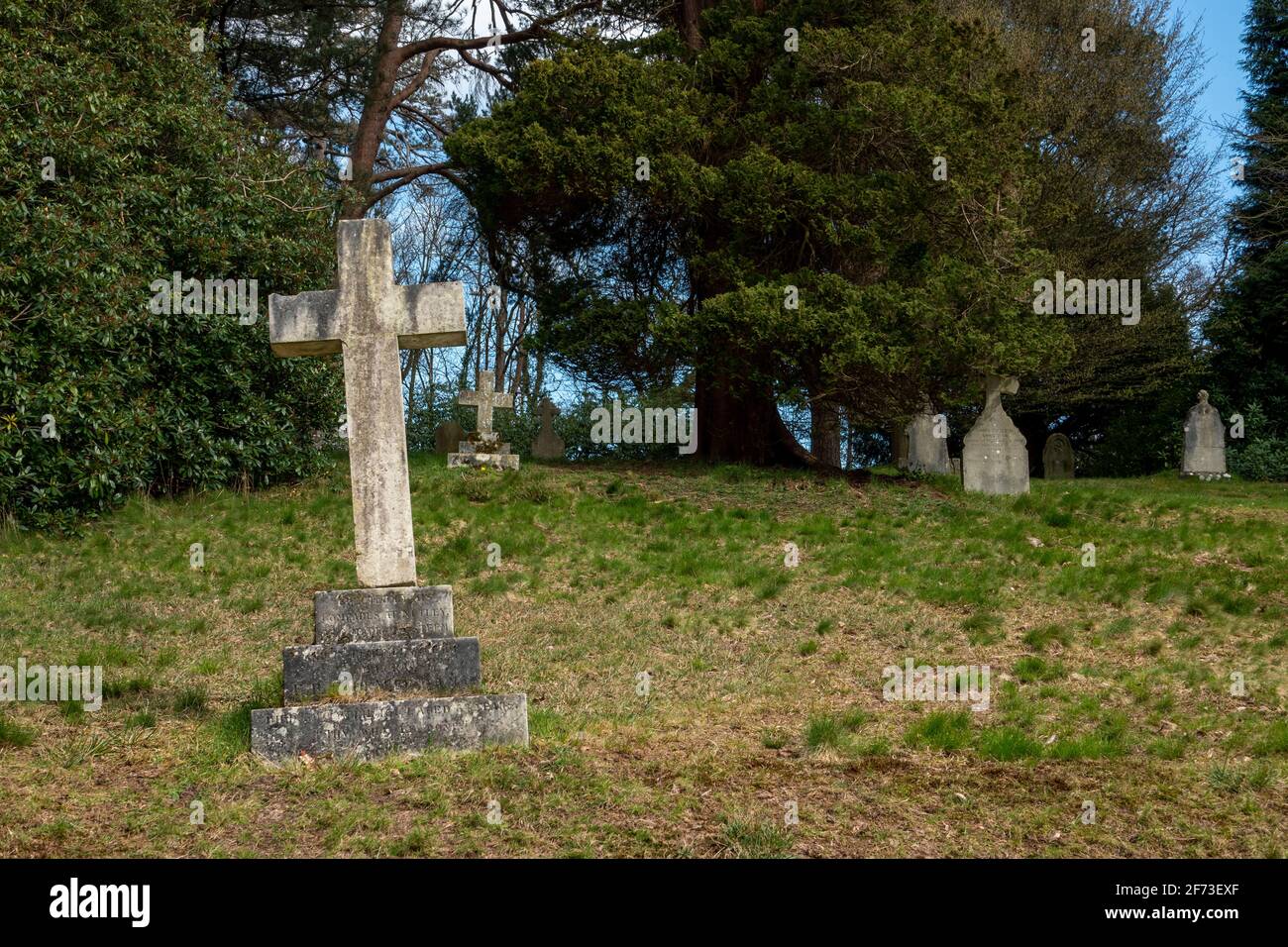 Netley hospital cemetery hi-res stock photography and images - Alamy