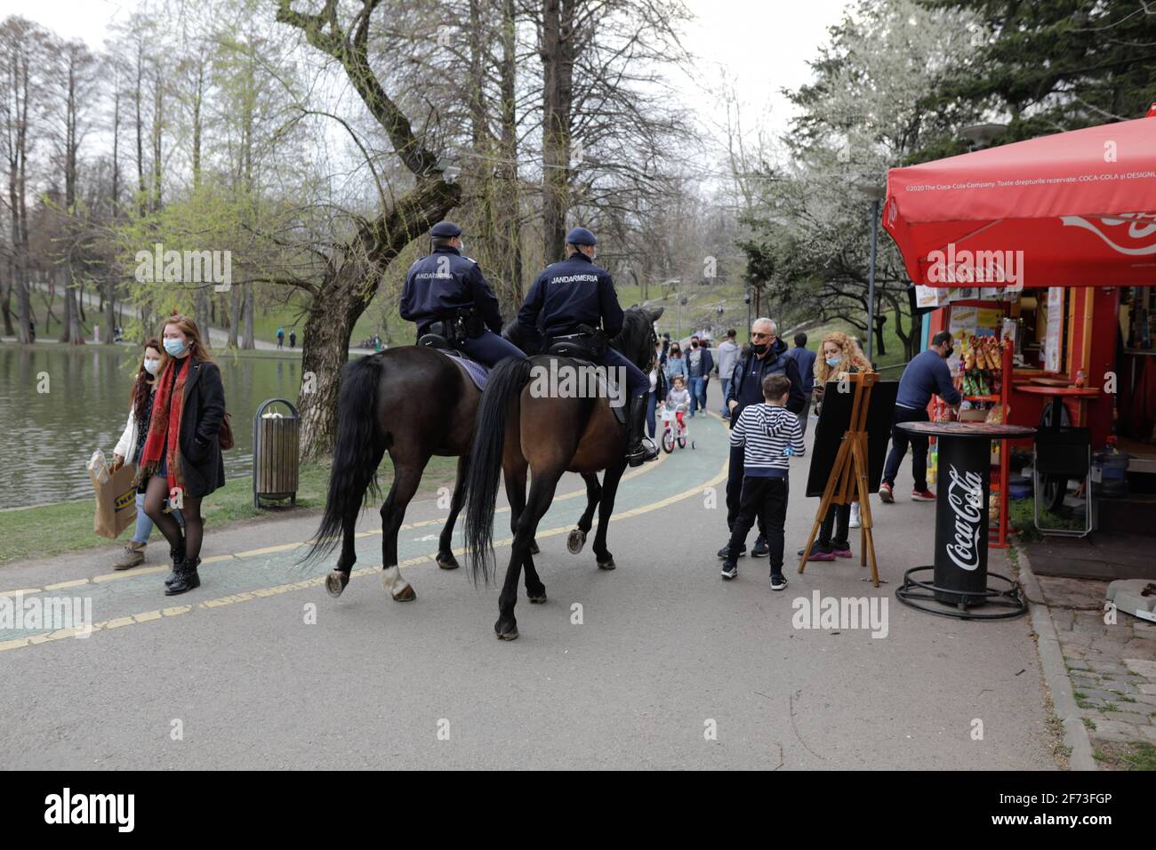 Police horses in riot gear hi-res stock photography and images - Alamy