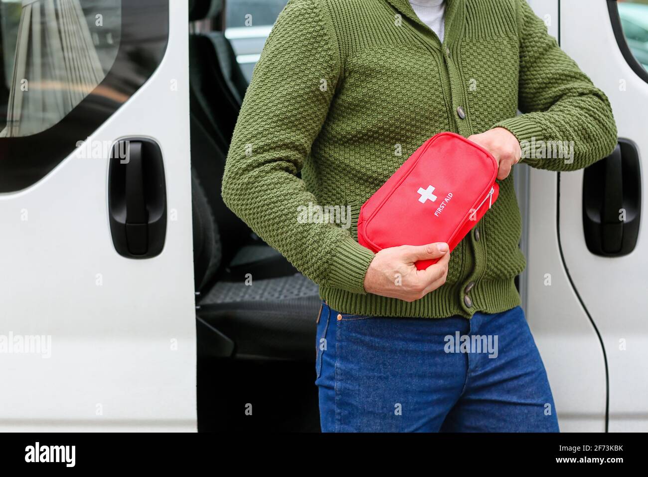 Man first aid kit hi-res stock photography and images - Alamy