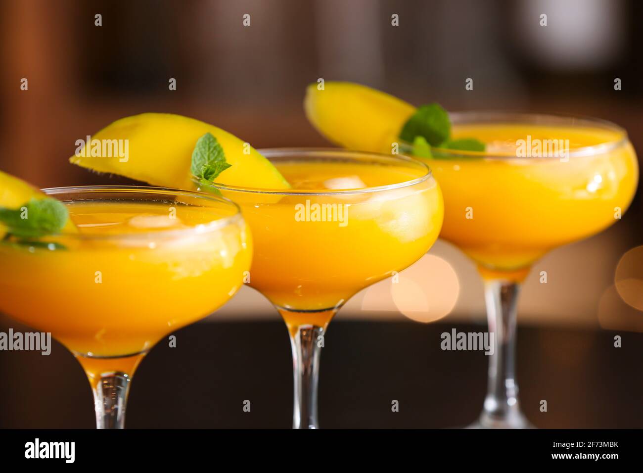 Mango mocktail hi-res stock photography and images - Alamy