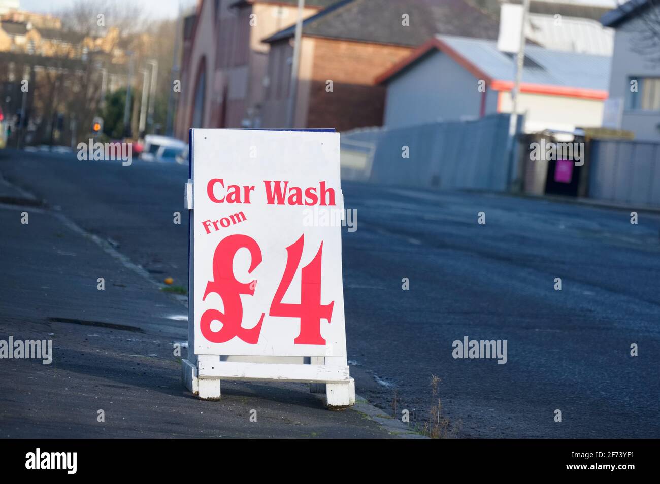 Car wash sign hi-res stock photography and images - Alamy