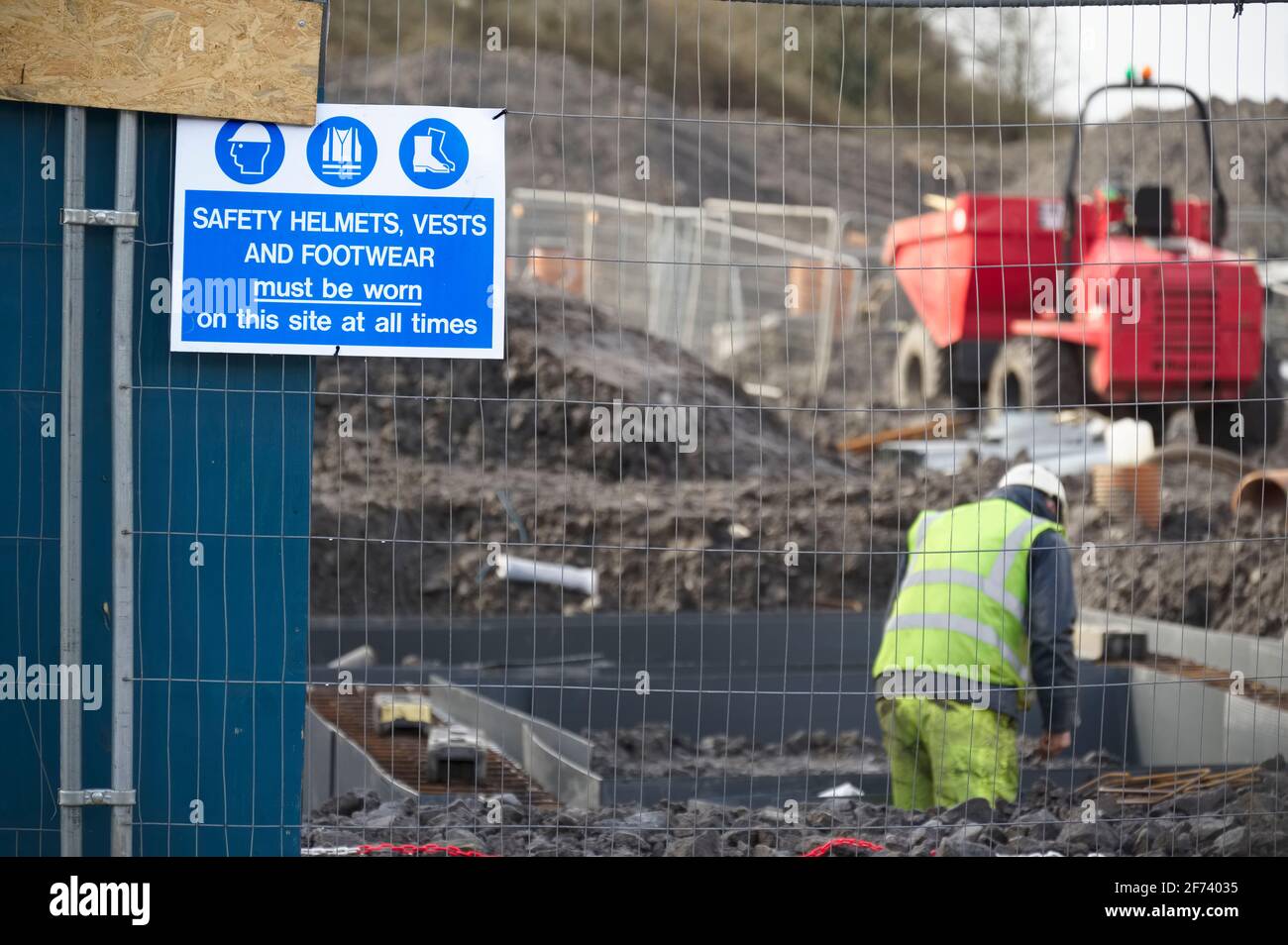 Construction site health and safety message rules sign board signage on ...