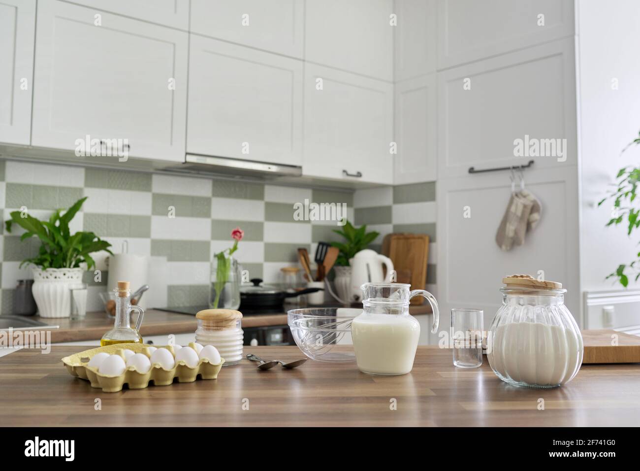 Kitchen table ingredients making hi-res stock photography and images ...