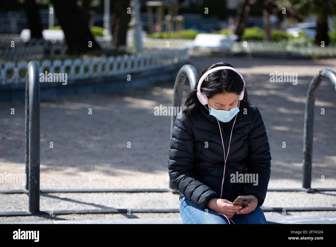 Loneliness music hi-res stock photography and images - Alamy