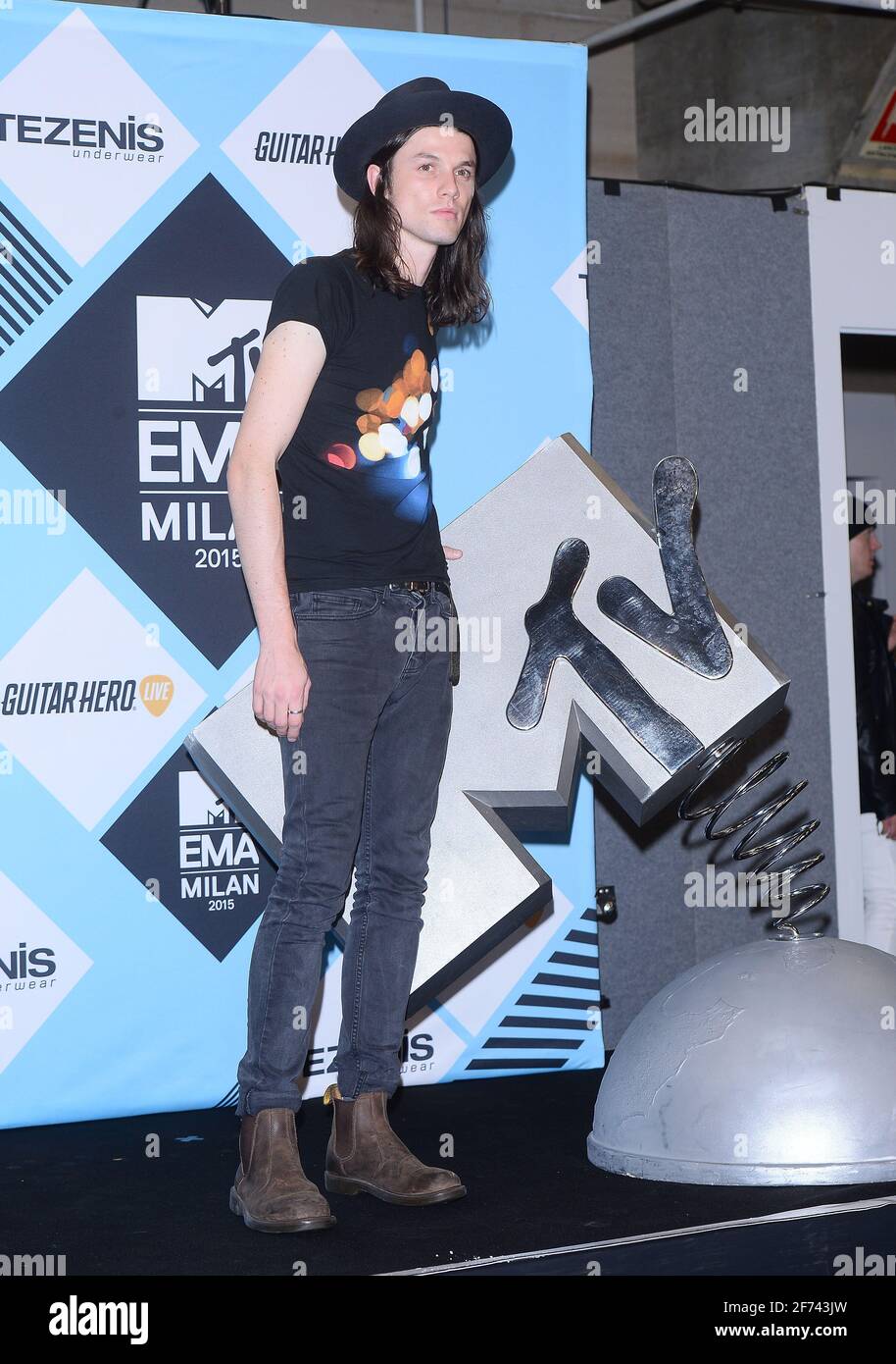 James bay milan hi-res stock photography and images - Alamy