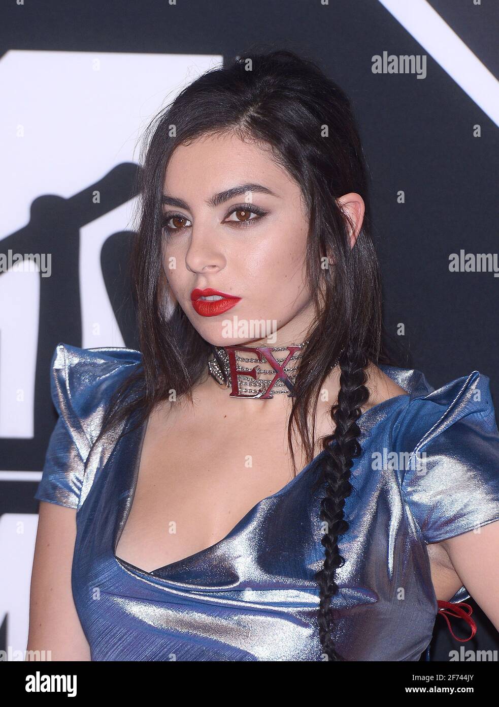 25 charli xcx hi-res stock photography and images - Alamy