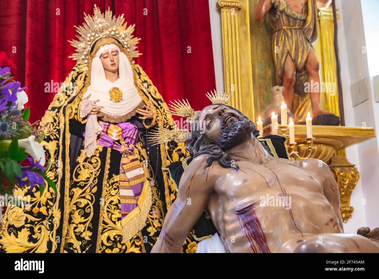 Procession holy week sevilla hi-res stock photography and images - Alamy