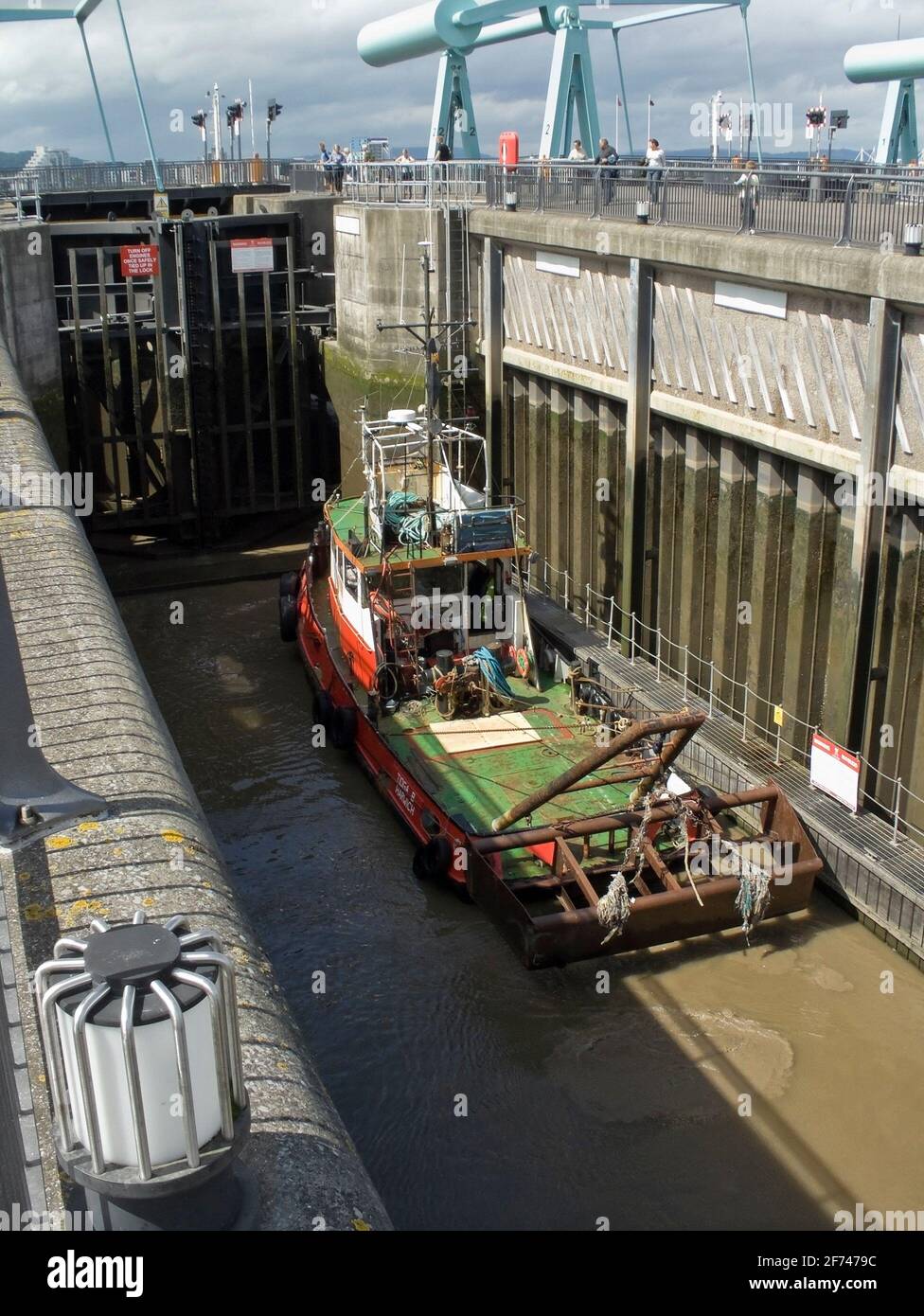 TIOGA B a general purpose tugboat, with seabed levelling attachment at ...