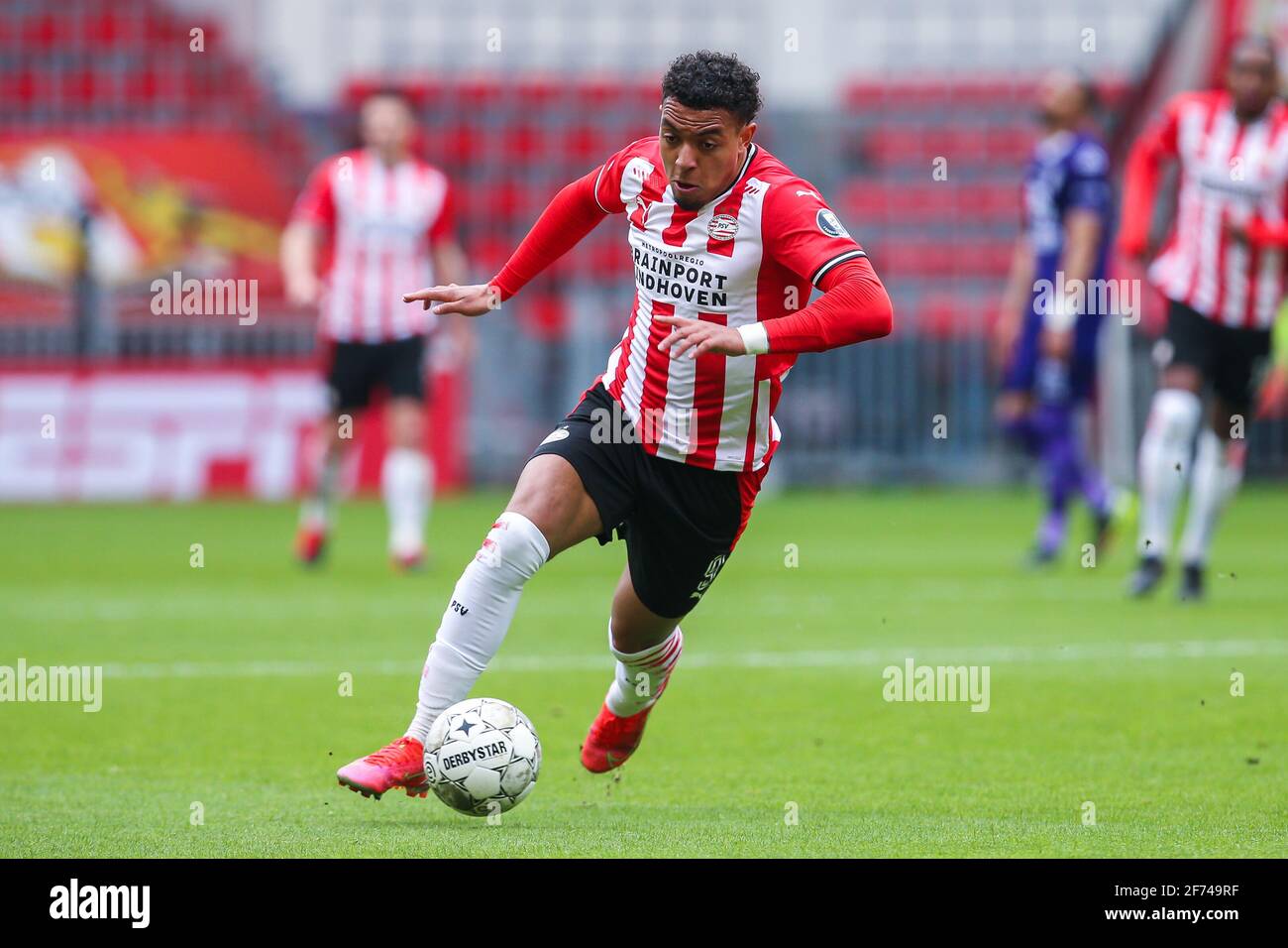 EINDHOVEN, NETHERLANDS - APRIL 4: Donyell Malen of PSV Eindhoven during ...