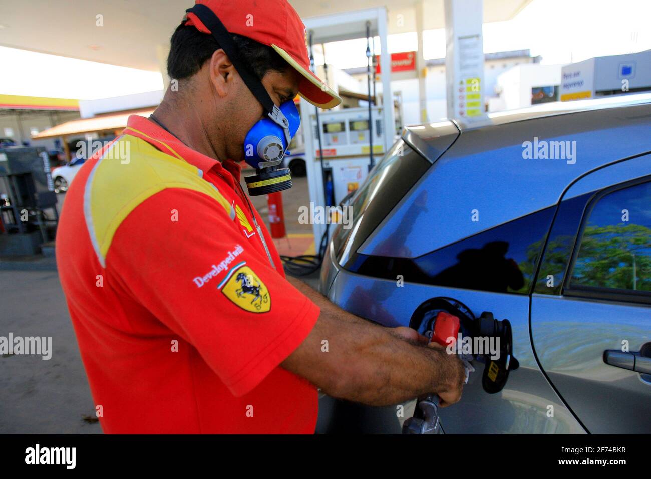 Gas station attendant mask hi-res stock photography and images - Alamy