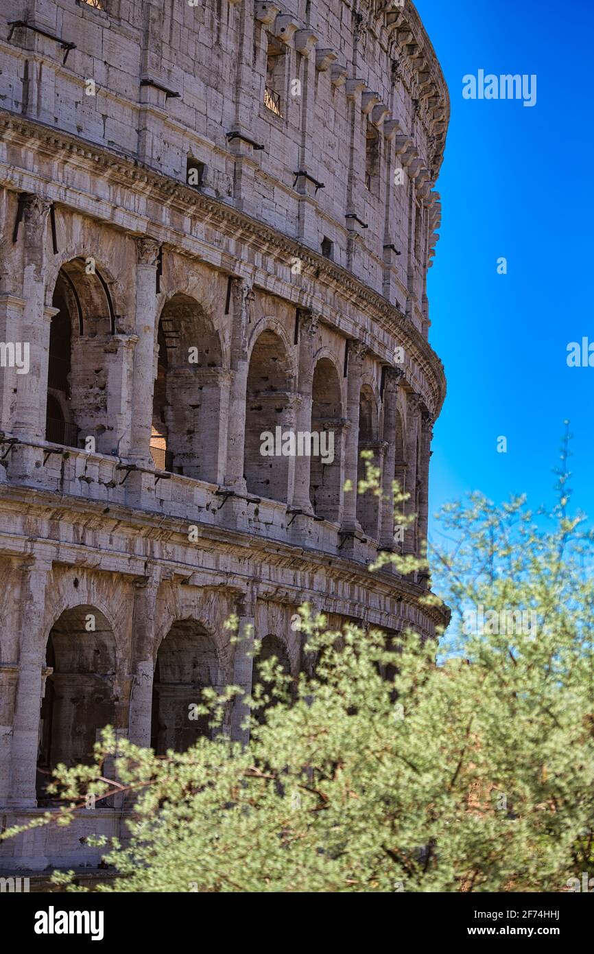 Tourist colosseum hi-res stock photography and images - Alamy