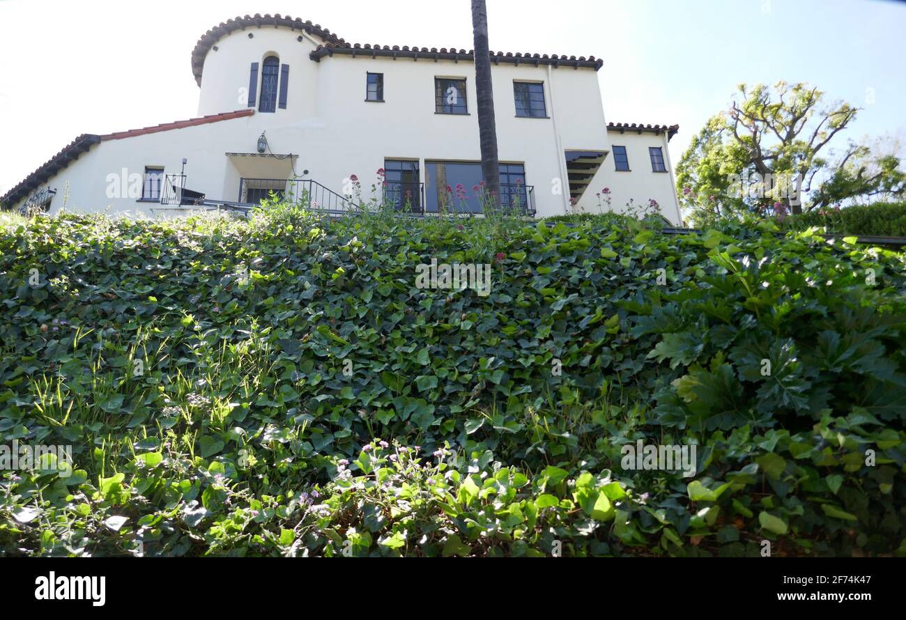 Johnny Lewis Death Photos