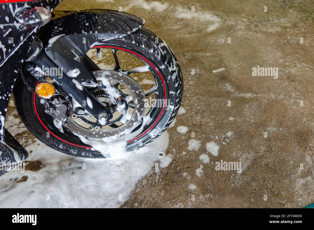 Motorcycle washing hi-res stock photography and images - Alamy