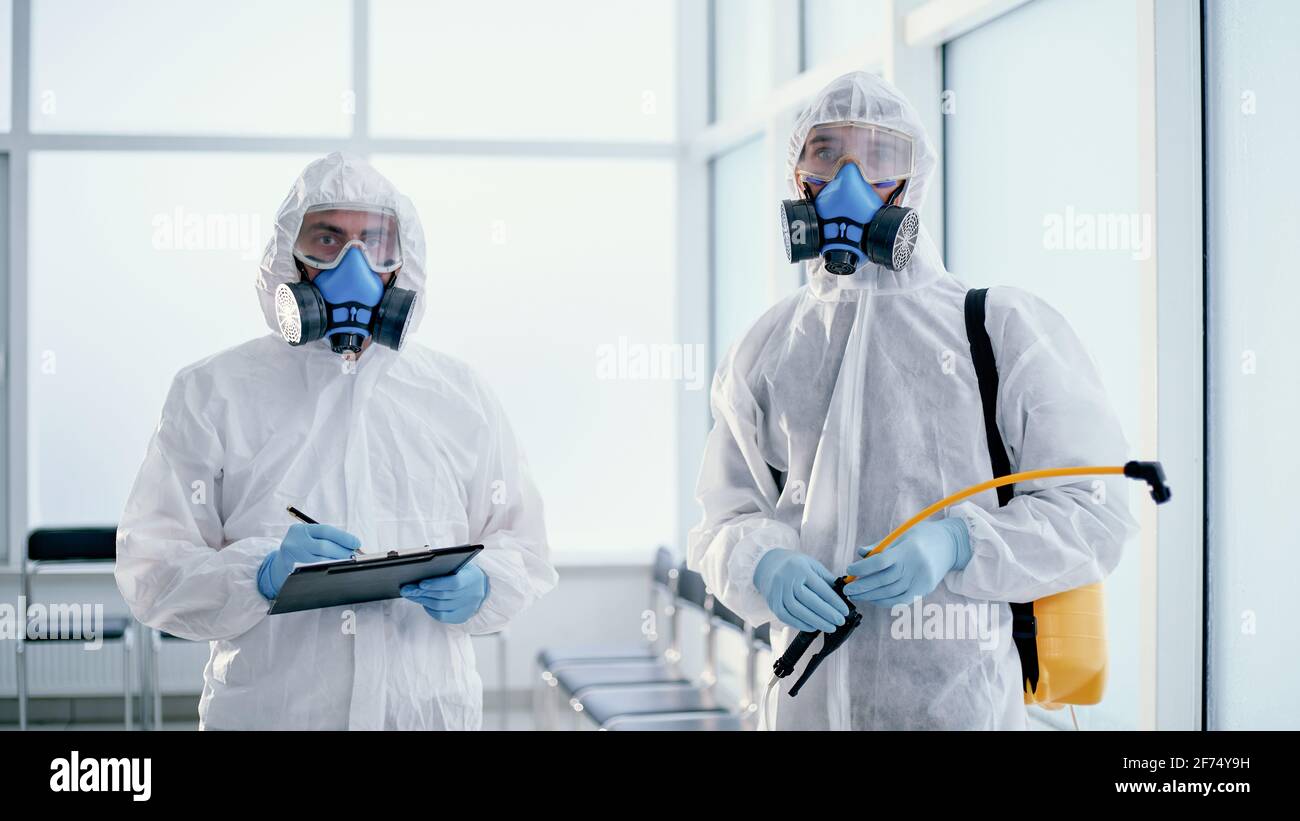 Decontamination room hospital hi-res stock photography and images - Alamy