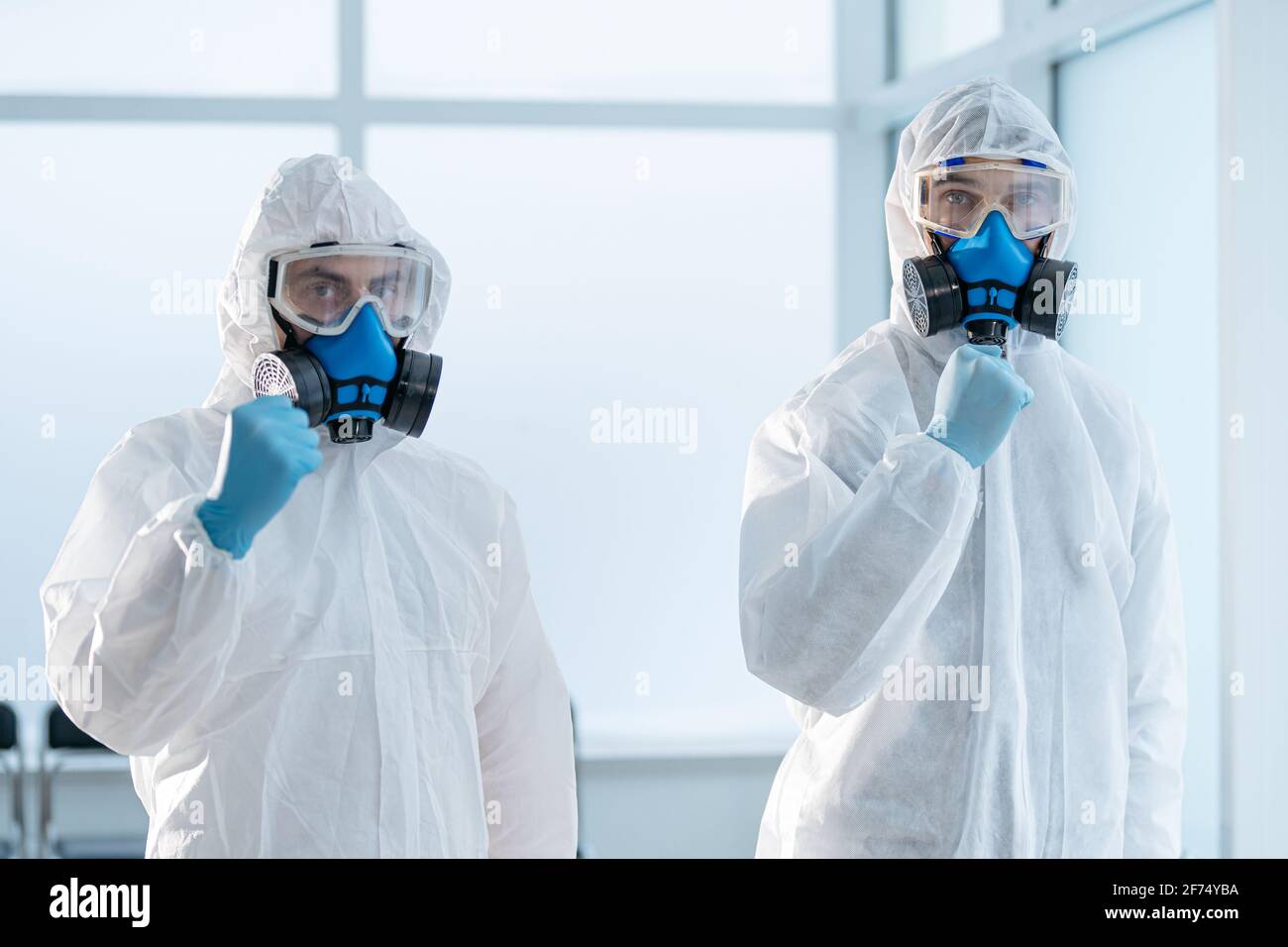 Biohazard suits hi-res stock photography and images - Alamy