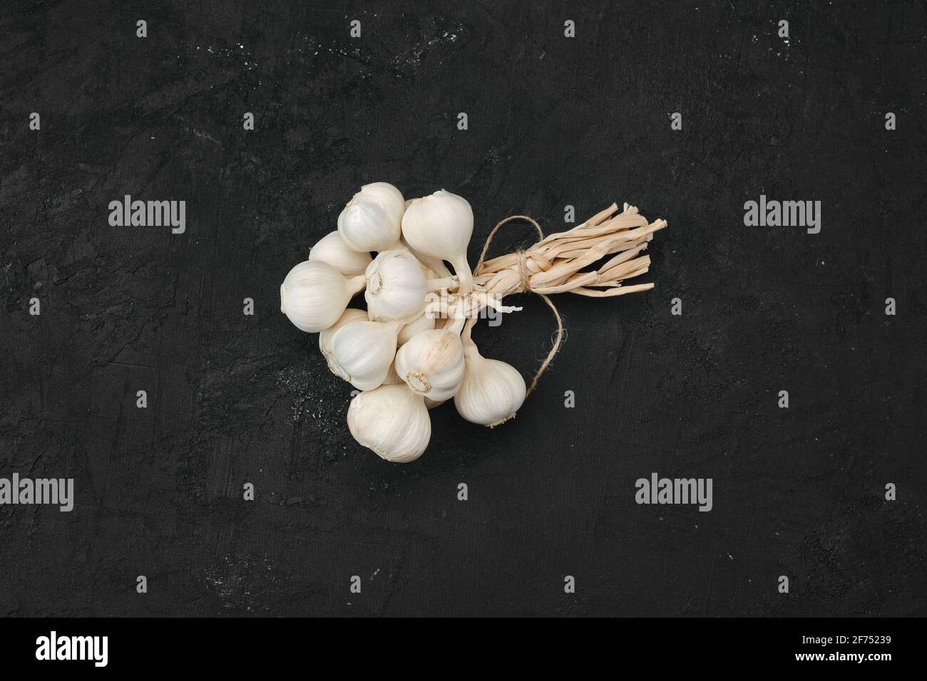 Garlic rope hi-res stock photography and images - Alamy