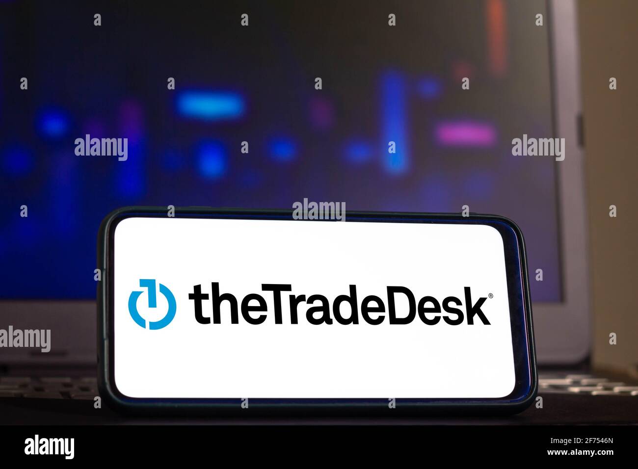 Desk logo hi-res stock photography and images - Alamy