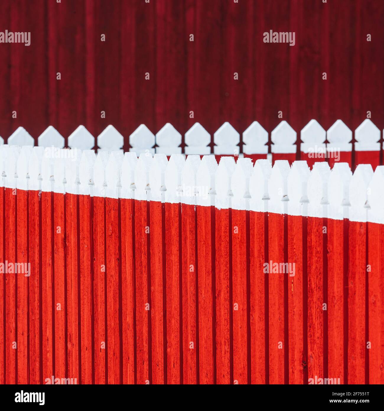 Structure of red fence hi-res stock photography and images - Alamy
