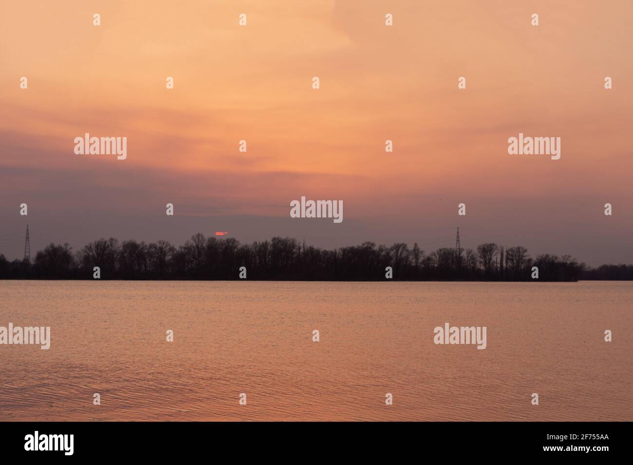 River early spring hi-res stock photography and images - Alamy