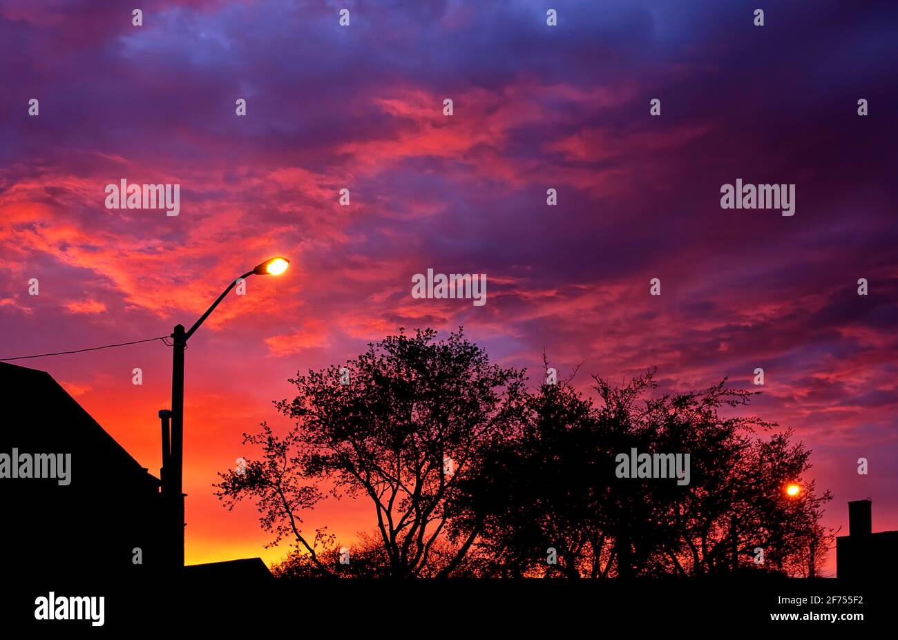Brilliant sunset hi-res stock photography and images - Alamy