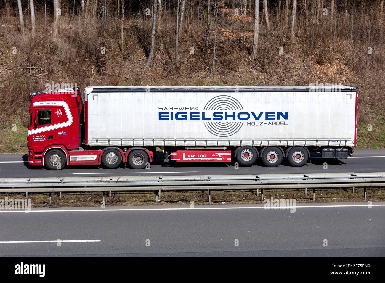 L transport logo hi-res stock photography and images - Alamy