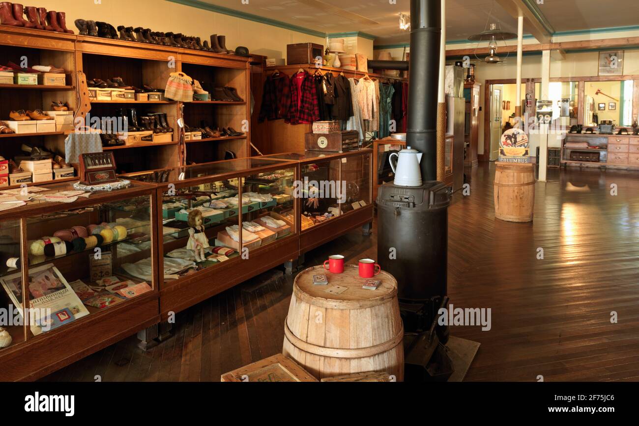 Canada,Quebec,Anse-A-Beaufils, Magasin General, an authentic family run ...