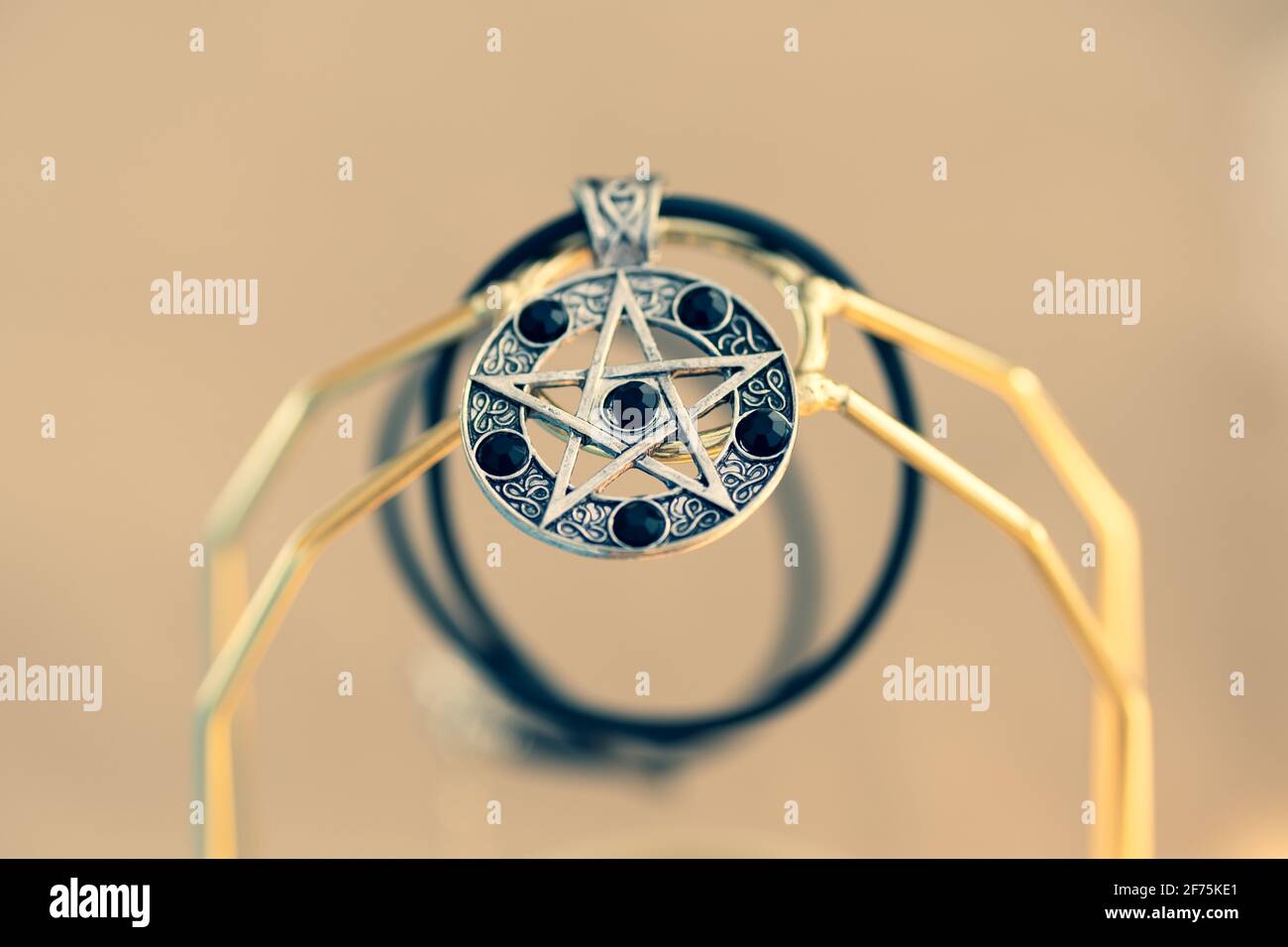 Pentagram pentacle symbol magic hi-res stock photography and images - Alamy