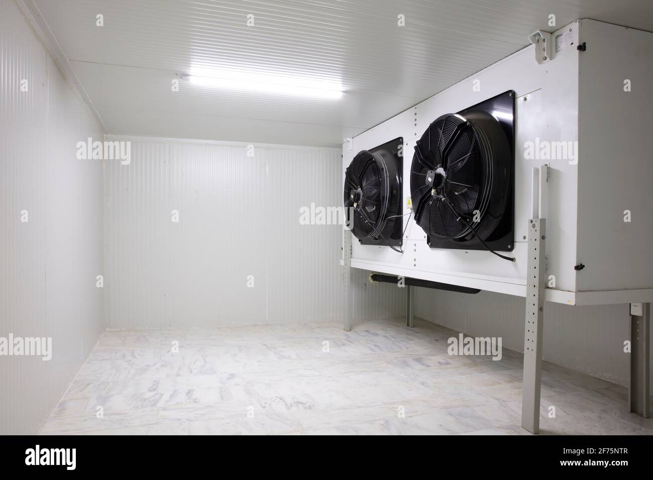 Walk in fridge freezer unit hi-res stock photography and images - Alamy
